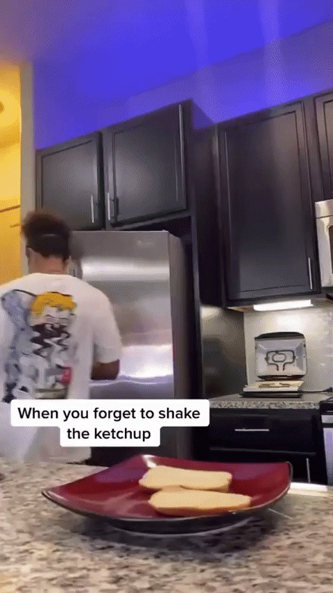 Ketchup water - Meme subido por Cliffy_99 :) Memedroid