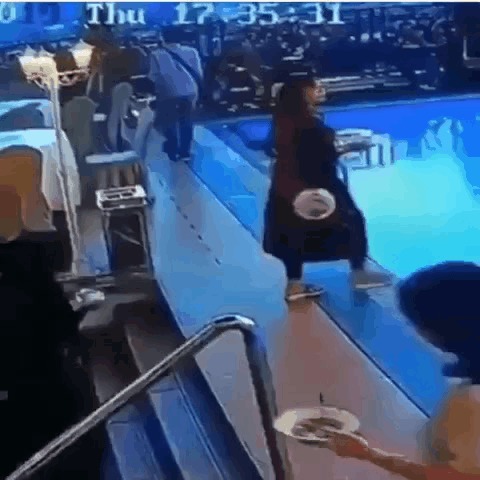 She went to another dimension - Meme by Finn567 :) Memedroid